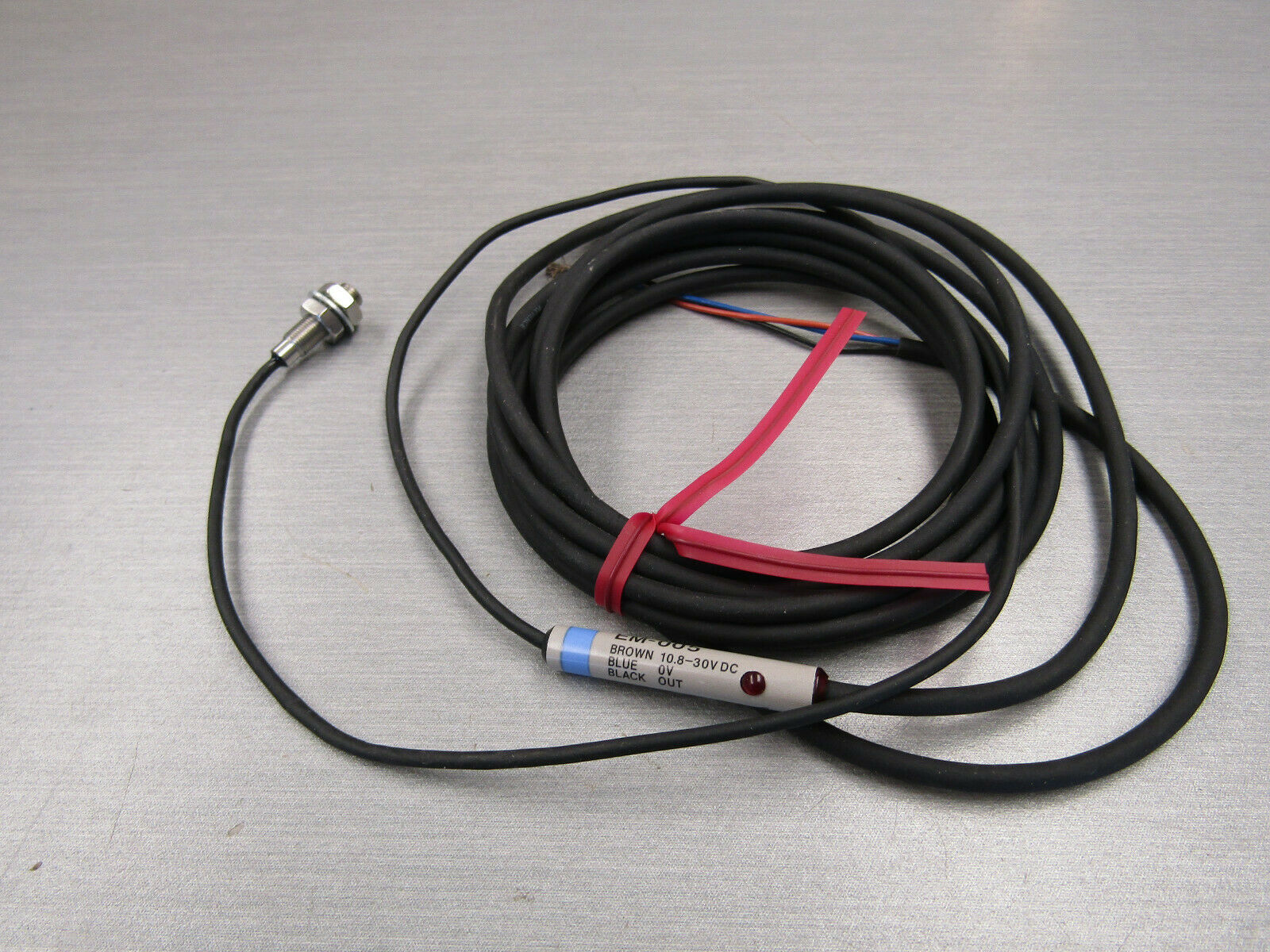 Keyence EM-005 proximity sensor – Autovation Surplus